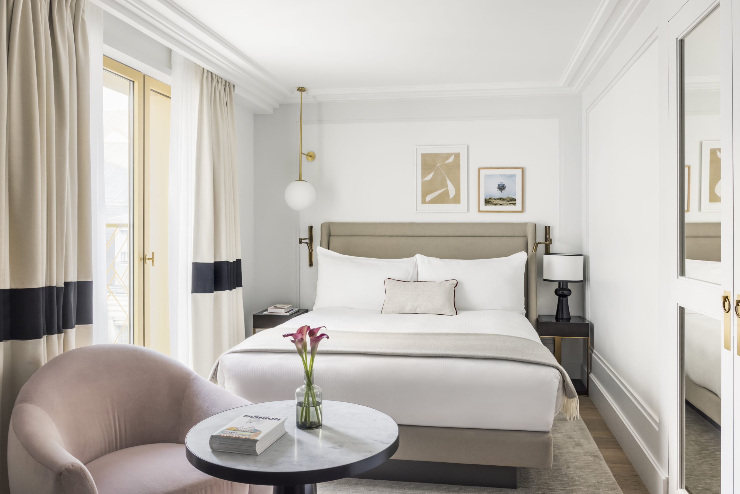 Hotel Guest Rooms in Paris | Kimpton St Honoré Paris